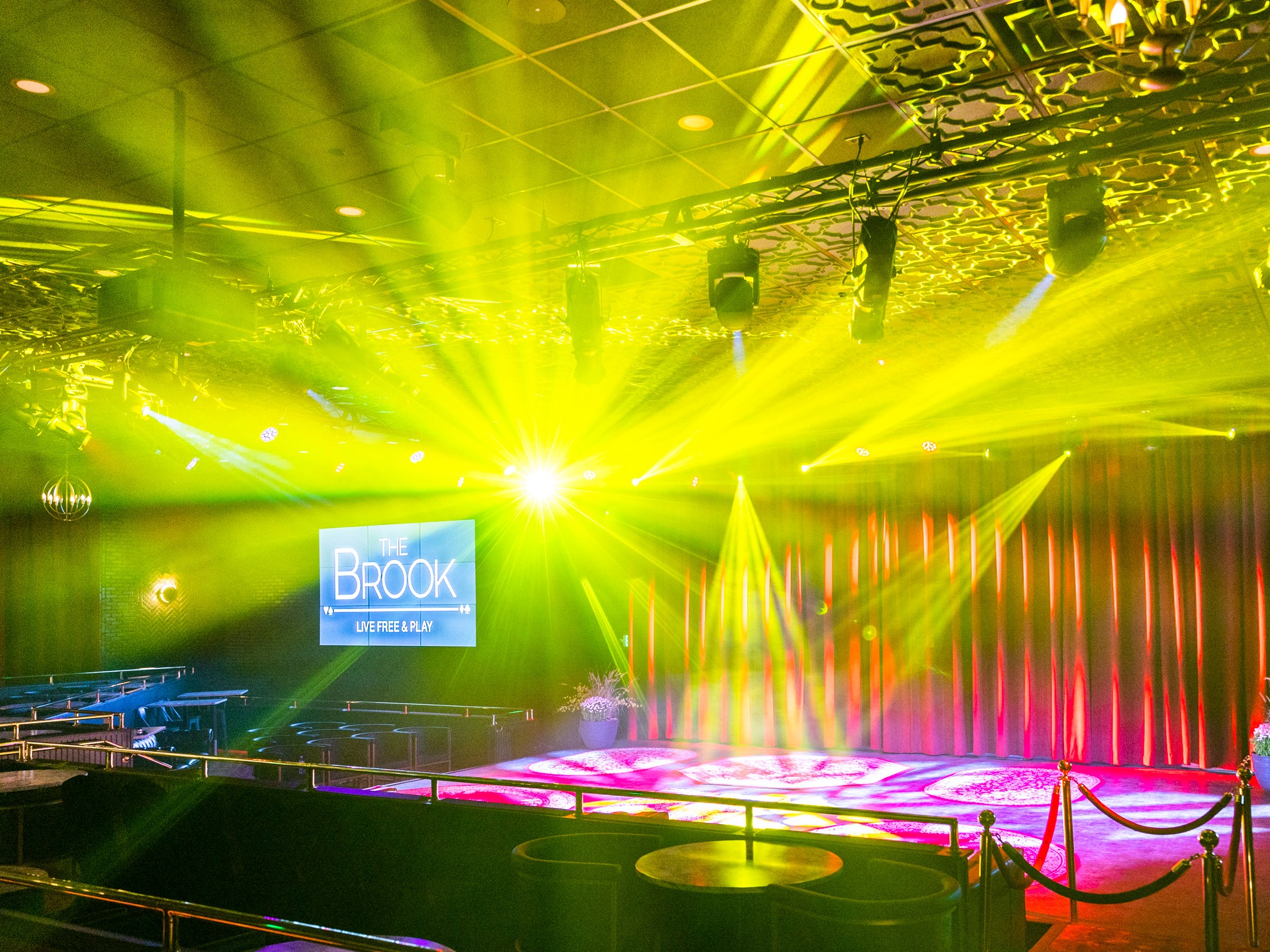 Stage Lighting Design For A 300 Seat Showroom